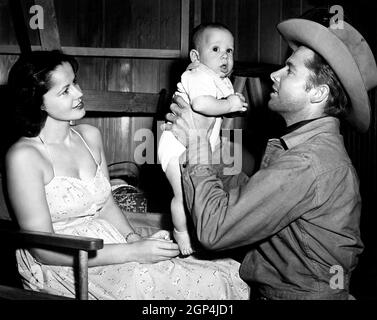 AUDIE MURPHY with wife Pamela Archer and sons James Shannon Murphy ...