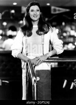 SUPERMAN III (1983) ANNETTE O'TOOLE, JACKIE COOPER, MARGOT KIDDER ...