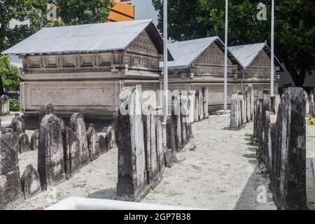 Cemetery of Old Friday Mosque Hukuru Miskiiy in Male, Maldives Stock ...