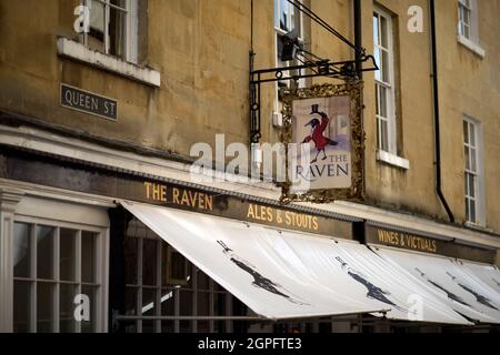 The Raven Pub Sign, Bath, England, UK Stock Photo - Alamy