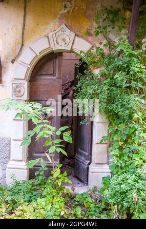 Fossa (Aq), Italy 25/09/2021: the city abandoned after the earthquake ...