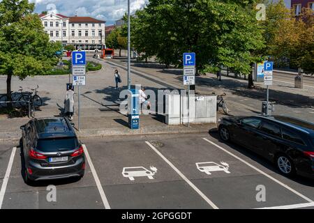 parking lot, electric vehicle, e-mobilität, tankstation, car park, car ...