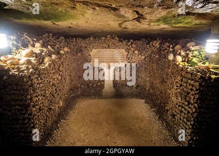 France, Paris, the Paris Catacombs, bones from cemeteries or Parisian ...