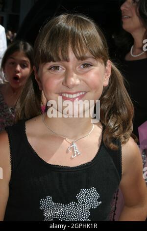 Alyson Stoner 07/10/04 "A Cinderella Story" Premiere at Grauman's ...