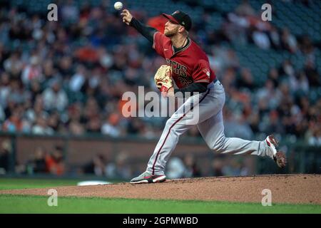 Arizona Diamondbacks starting pitcher Merrill Kelly (29) throws against ...