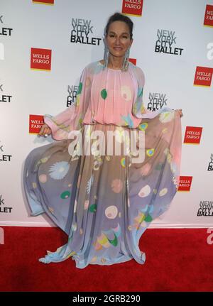 Fashion Designer Cynthia Rowley attends the Labyrinth Theater Company's ...