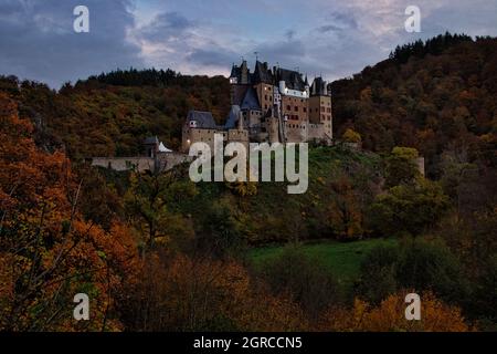 Burg Eltz. Eltz Castle in the hills above the Moselle River Stock Photo ...