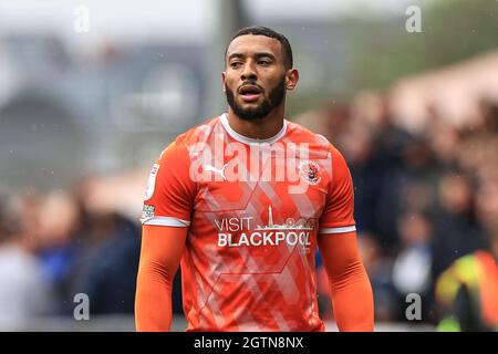 Keshi Anderson #10 of Blackpool during the game Stock Photo - Alamy