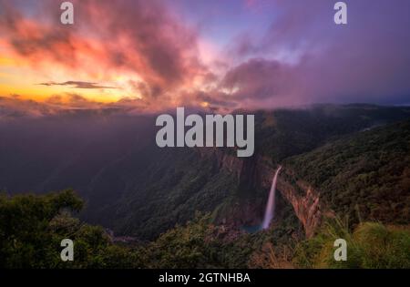 Nohkalikai Falls is the tallest plunge waterfall in India Stock Photo ...