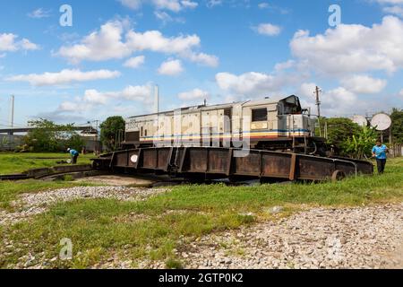 A KTM 25 Class Locomotive 25204 Mutiara on a revolving turntable ...