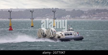 Hovercraft crossing the Solent, Hampshire, UK Stock Photo - Alamy