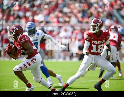 October 8, 2021: Temple QB D’Wan Mathis runs the ball during an NCAA ...