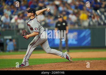 Minnesota Twins pitcher Tyler Duffey throws against the New York ...