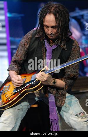 Mike Campbell, Tom Petty and the Heartbreakers perform at Wrigley Field ...