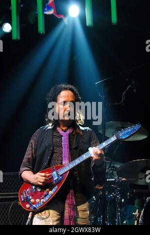 SEPTEMBER 22: Tom Petty of Tom Petty And The Heartbreakers performs at ...