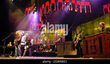 SEPTEMBER 22: Benmont Tench, Mike Campbell, Stevie Nicks, Tom Petty ...