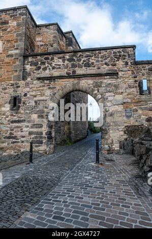 Foog’s Gate, the principle gate to the Upper Ward inside Edinburgh ...