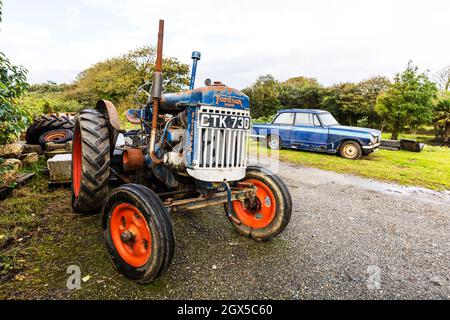 Fordson tractor left to rot, fordson major,fordson,fordson tractor ...