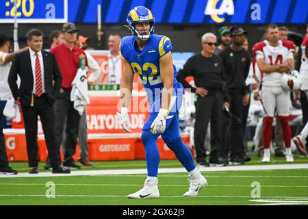 Los Angeles Rams tight end Davis Allen and Rams' linebacker Keir Thomas ...