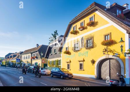 Wien, Heuriger Wolff, Neustift Stock Photo - Alamy