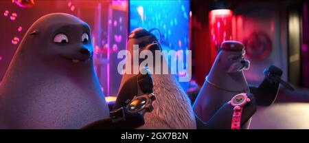 SEAL TEAM, from left: Beth (voice: Kristen Schaal), Quinn (voice ...