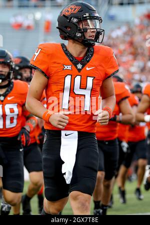 Oklahoma State quarterback Peyton Thompson during an NCAA college ...