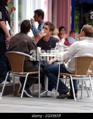 Scott Maslen who plays Phil Hunter in The Bill out having lunch with ...