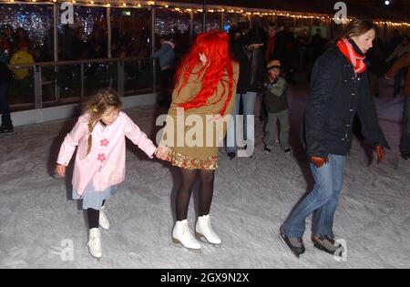 Jonathan Ross, wife and kids pictured at the Ice Rink at Sommerset ...