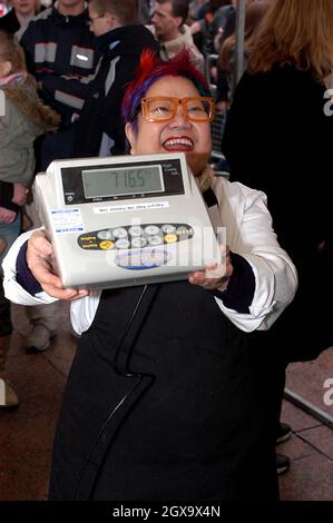 Top oriental chef Nancy Lam set the world record for the 'World's ...