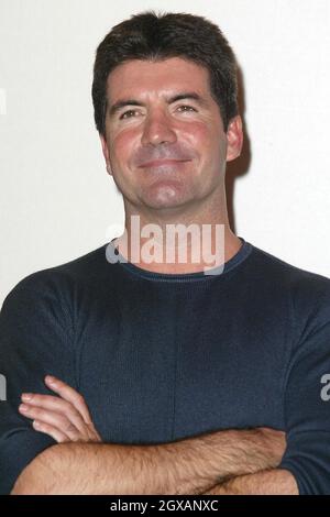Simon Cowell - The Simpsons Stock Photo - Alamy