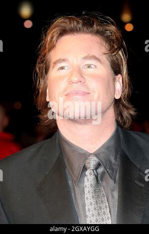 Val Kilmer arrives at the UK premiere of Alexander at the Odeon ...