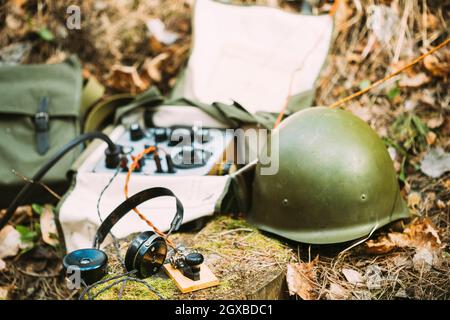 Russian Soviet Portable Radio Transceiver Used By USSR Red Army Signal ...