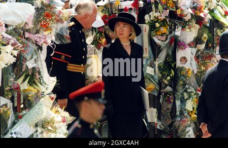 Guests attending Diana, Princess of Wales's funeral at Westminster ...