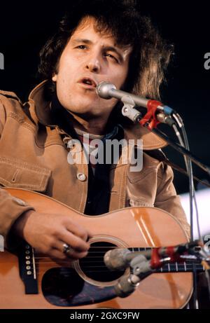 American singer-songwriter Don McClean Stock Photo - Alamy