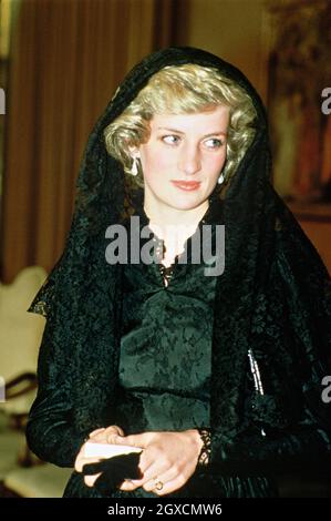 Diana, Princess of Wales meets Pope John Paul II at the Vatican. 29th ...