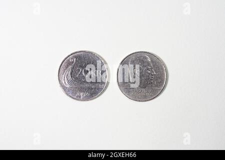 the 20 Norwegian kroner coin seen from both sides Stock Photo - Alamy