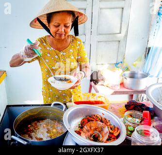 Mi Quang, Vietnamese rice noodles with meat, chicken stock, shrimp, egg ...