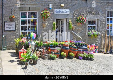The Hardware Shop, Grassington Stock Photo - Alamy