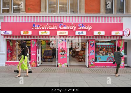 American Candy Land sweet shop, people and store exterior on Oxford ...