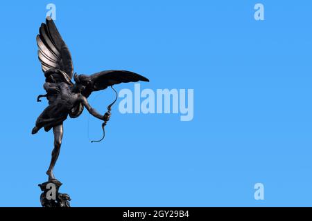 Statue of Anteros on Shaftesbury Memorial Fountain, Piccadilly Circus ...