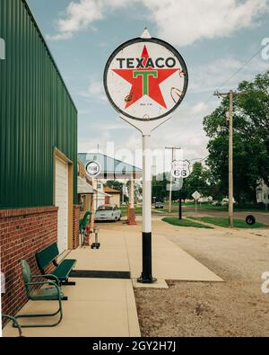 The Old Station, Williamsville, Historic Route 66, Illinois, USA Stock ...