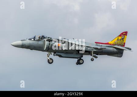 Spanish Navy Harrier AV8 Matador VTOL Fighter at RIAT Fairford Airshow ...