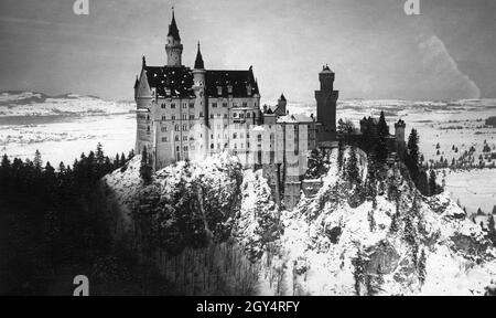 Neuschwanstein Castle [automated translation] Stock Photo - Alamy