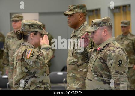 U.S. Army Col. Heather Reuter, the incoming commander of 2nd Brigade (Initial Entry Training ...