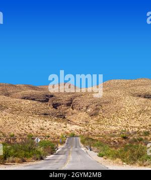 Blue Diamond Road in Nevada, USA Stock Photo - Alamy