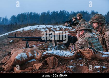 L7A2 general purpose machine gun gpmg british army weapons on display ...