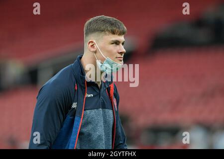 Jack Welsby #1 of St Helens arrives during the Betfred Super League ...