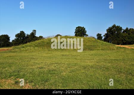 Indian mounds at the Toltec Mounds Archeological state Park Stock Photo ...