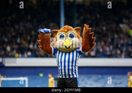 Sheffield, UK. 09th Oct, 2021. Lee Gregory #9 of Sheffield Wednesday in ...