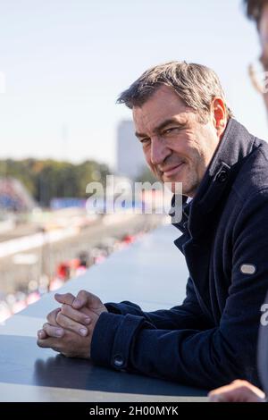 Photo: Hoch Zwei Stock Photo - Alamy